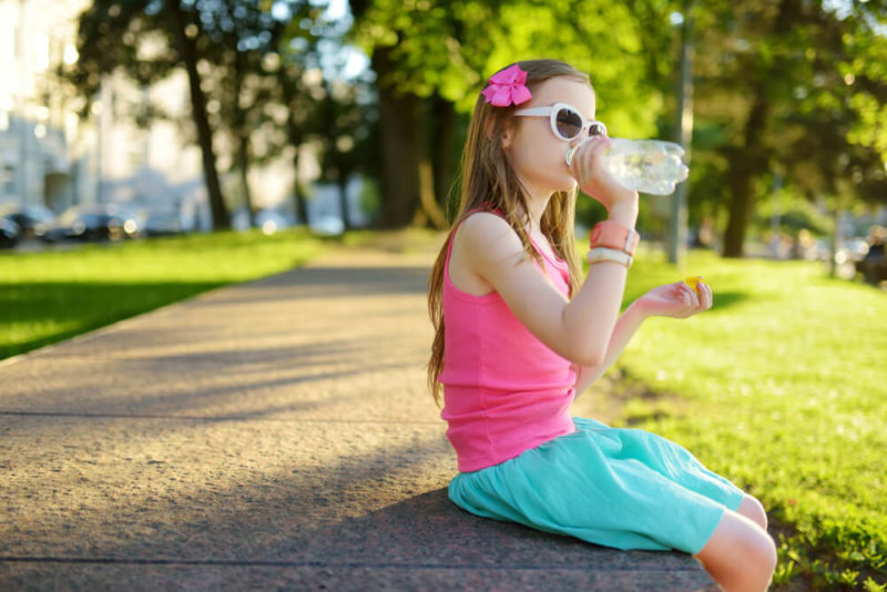 How to Cool Down Your Kid in Hot Weather: 13 Tips Every Parent Needs to ...